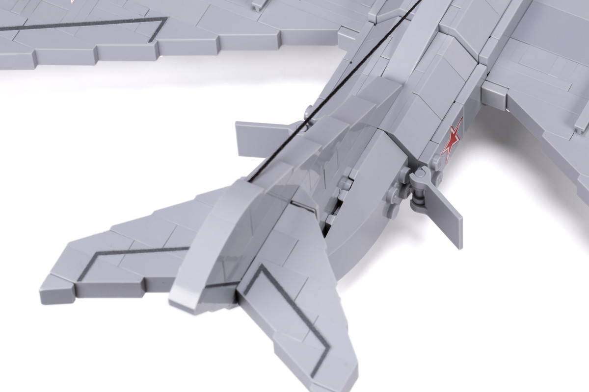 MiG-15 - Russian Fighter Aircraft - Brickmania Toys