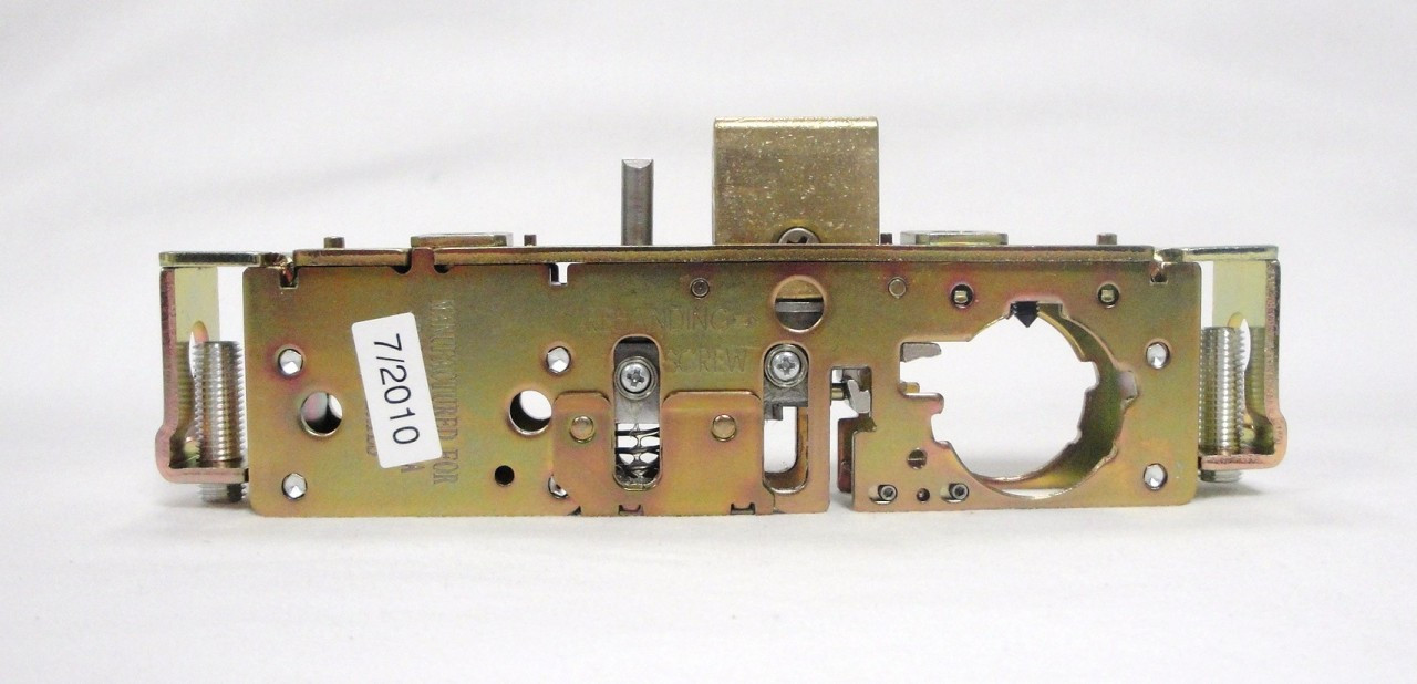 Adams Rite 4900-35-101-628 Heavy Duty Dead Latch - SafeAndLockStore.Com ...